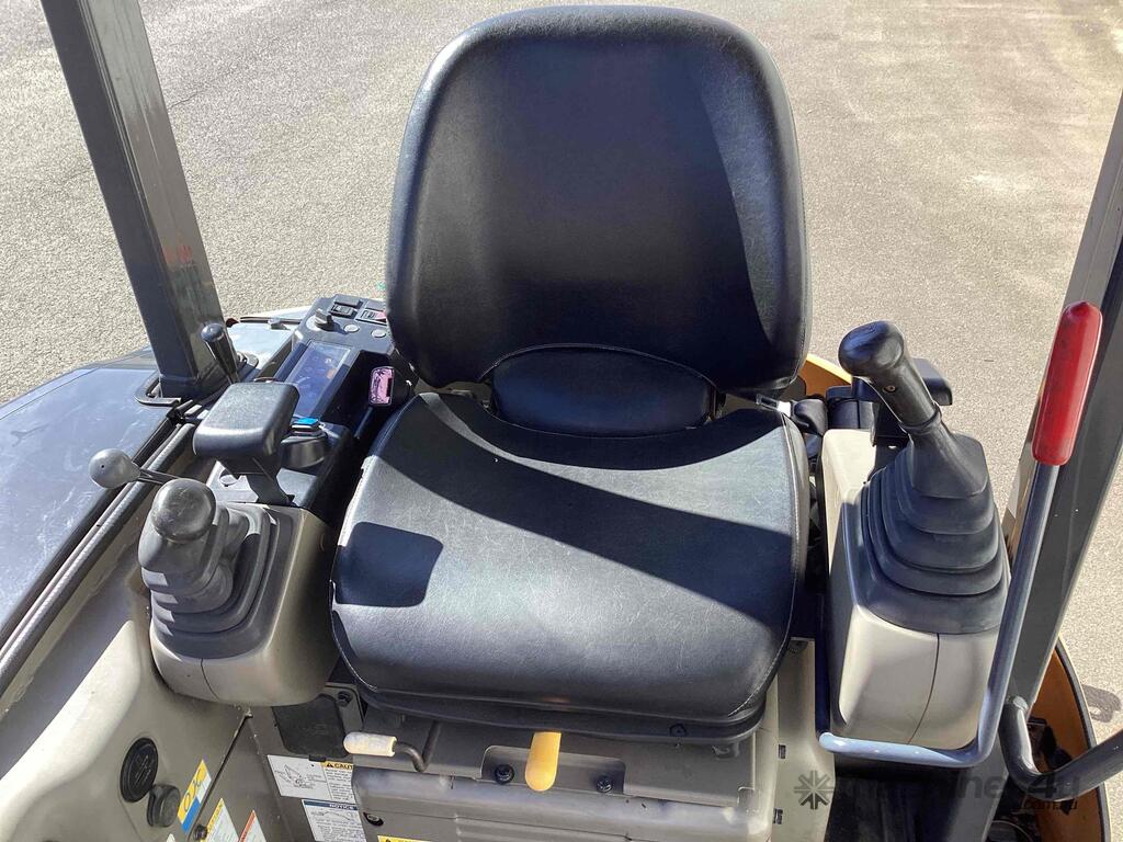 Used 2015 Case CX36B Excavator (1022739)