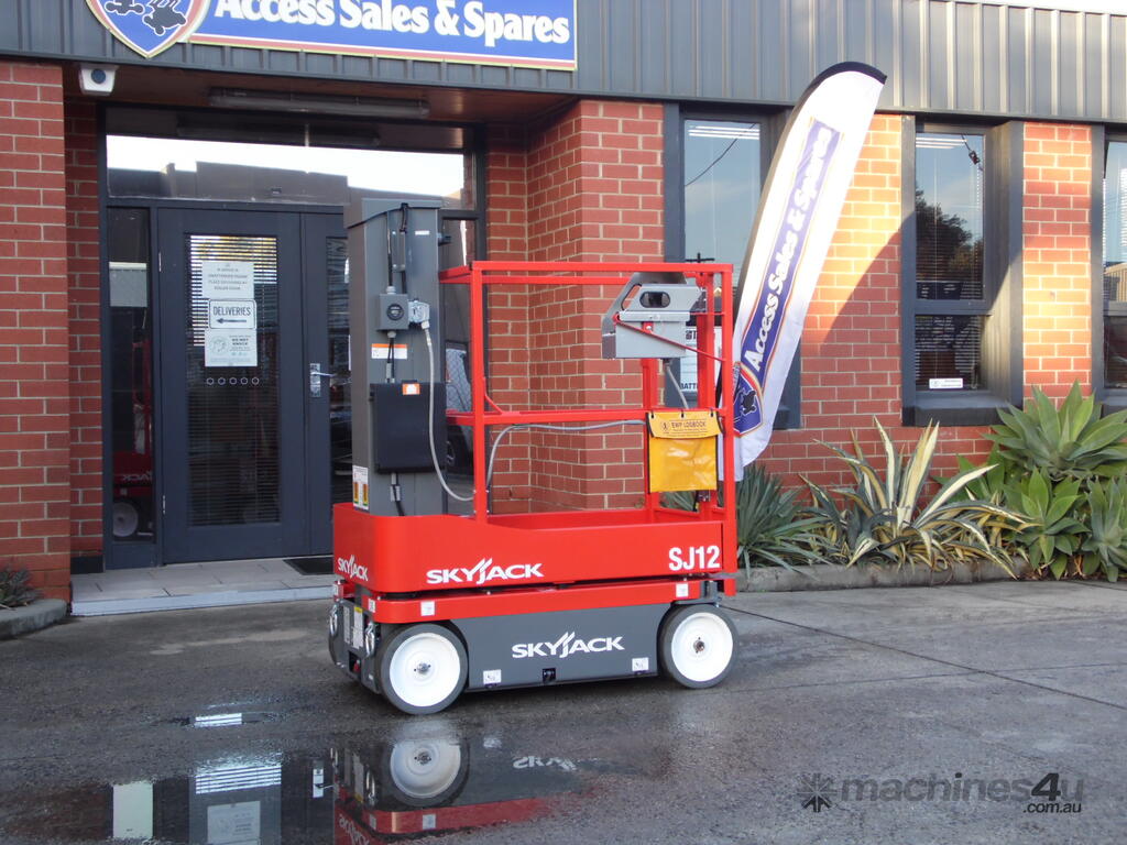 New 2021 skyjack SJ12 Personnel Lifts (593439)