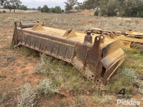 Used Caterpillar D9L Semi U Blade Excavator Pulverizer in , - Listed on ...