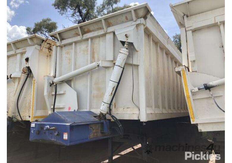 Buy Used unbranded Unbranded Tri Axle Side Tipper Side Tipper Trailers ...