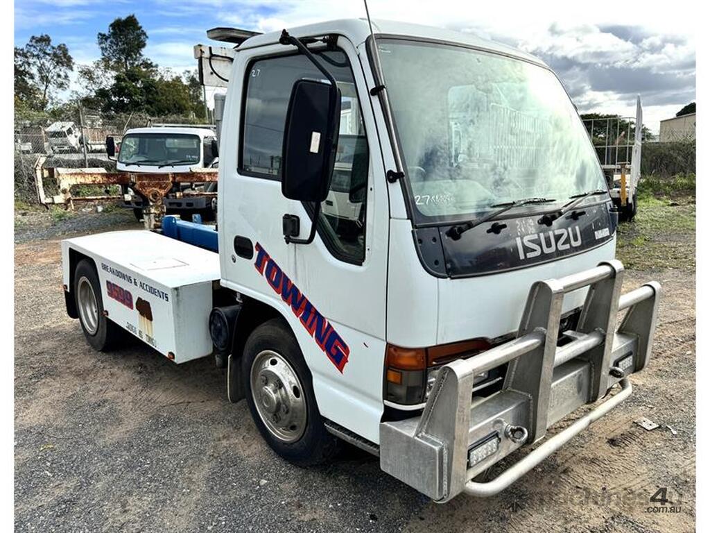 Buy Used 1995 Isuzu 1995 ISUZU NKR58 TOW TRUCK Trucks in , - Listed on Machines4u