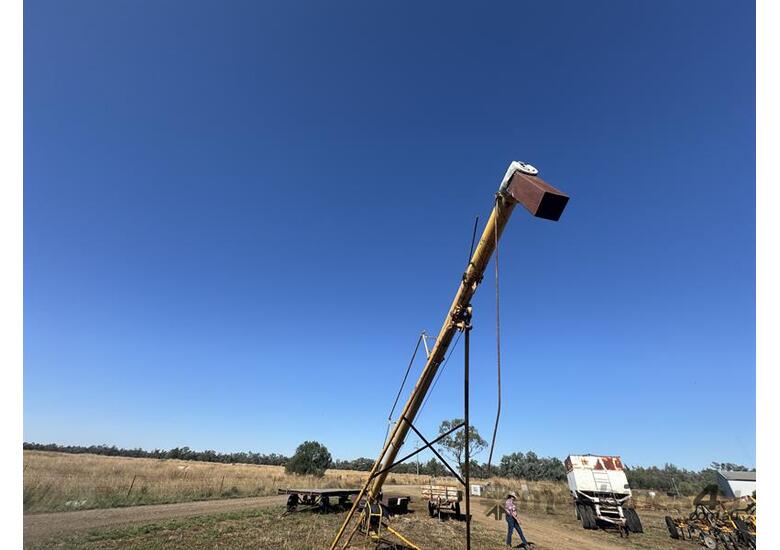 Used GRAIN AUGER Grain Augers (1049404) - Listed on Machines4u
