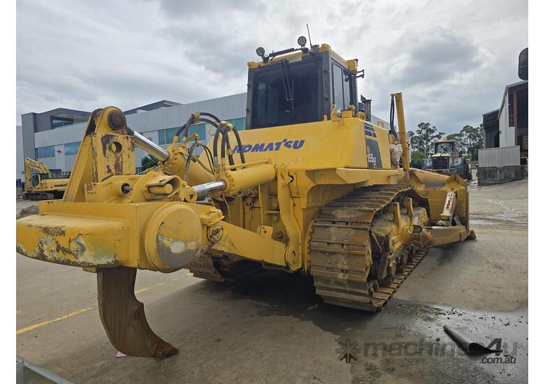 Used 2011 komatsu D155AX-6 Dozer (1142104) - Listed on Machines4u