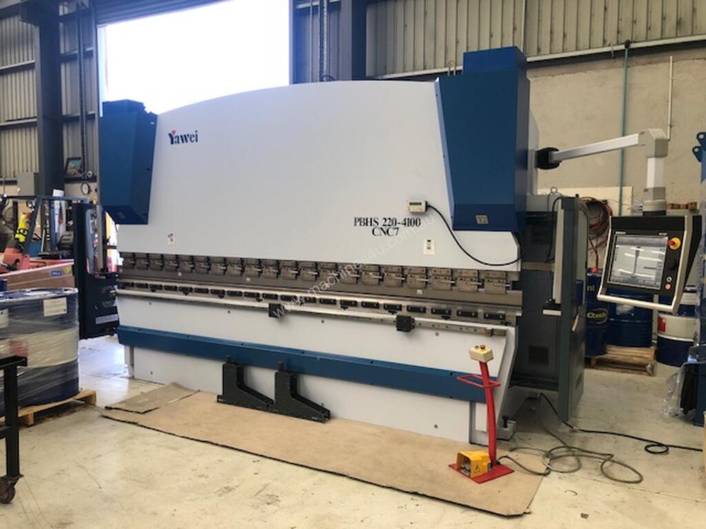 Used 2015 Yawei PBHS 220-4100 CNC7 CNC Press Brakes in , - Listed on ...