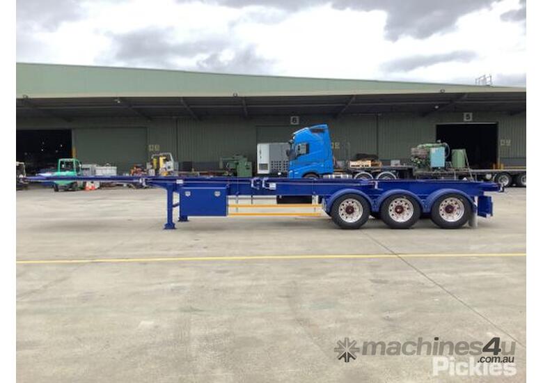 Buy Used vawdrey VBS3 Day Cab Trucks in , - Listed on Machines4u