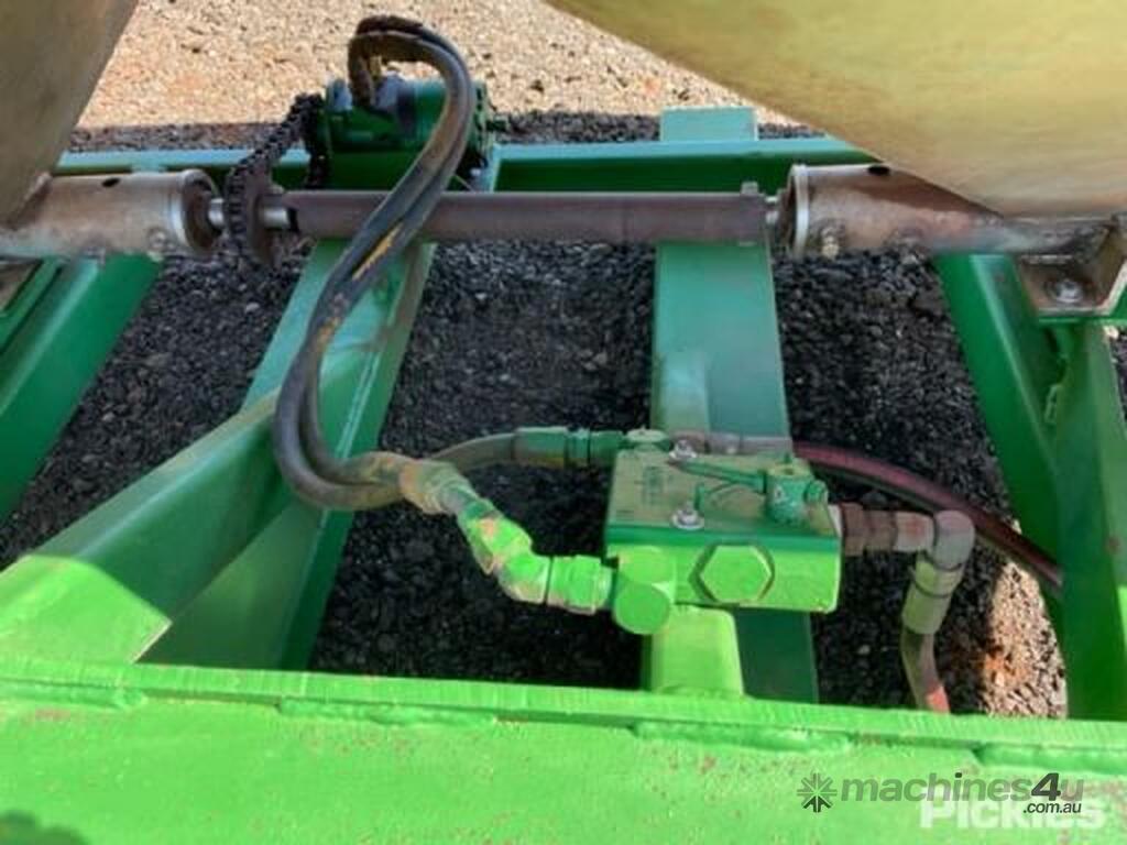 Used Fertilizer box stainless steel Hydraulic drive Made to go on front ...