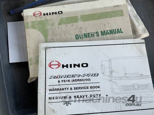 Buy Used 2005 Hino 2005 Hino FD1J 4x2 Service Truck Trucks (1040940) - Listed on Machines4u