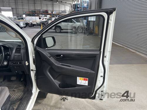 Buy Used 2019 Isuzu 2019 Isuzu D-Max SX 4x4 Diesel Extra Cab Ute Ex ...