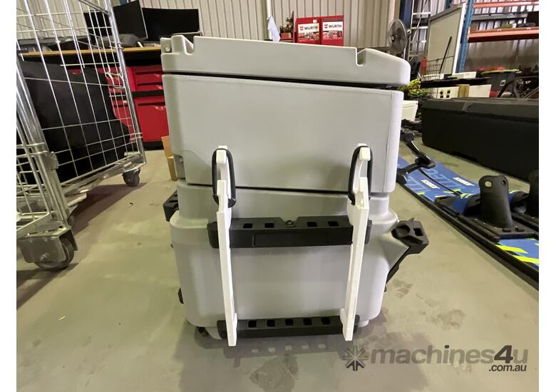 Used Linq Double Esky (1081740) - Listed on Machines4u