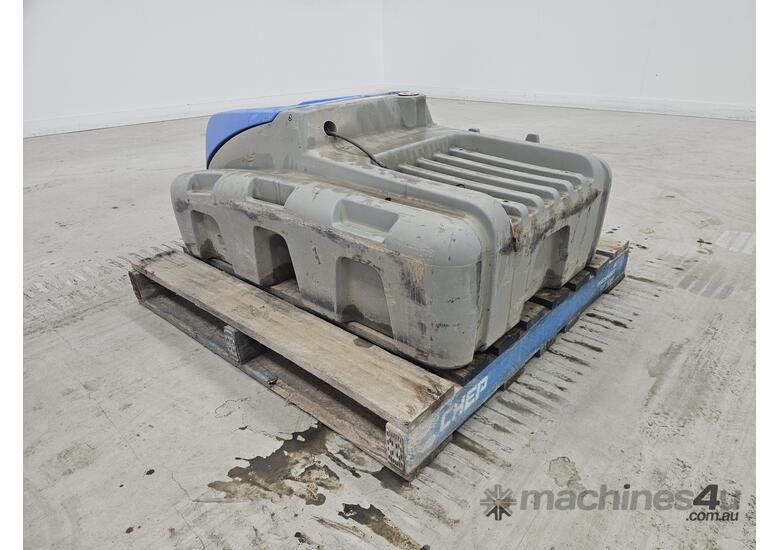 Used Diesel Fuel Pod 200L w Electric Pump Unreserved Fuel Tanks ...