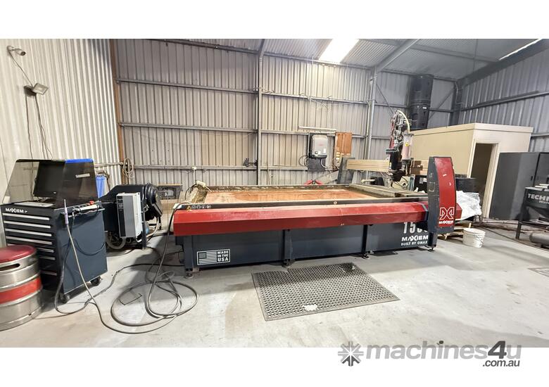 Used 2016 Maxiem OMAX MAXIEM 1530 with 5-Axis Head High Precision CNC ...