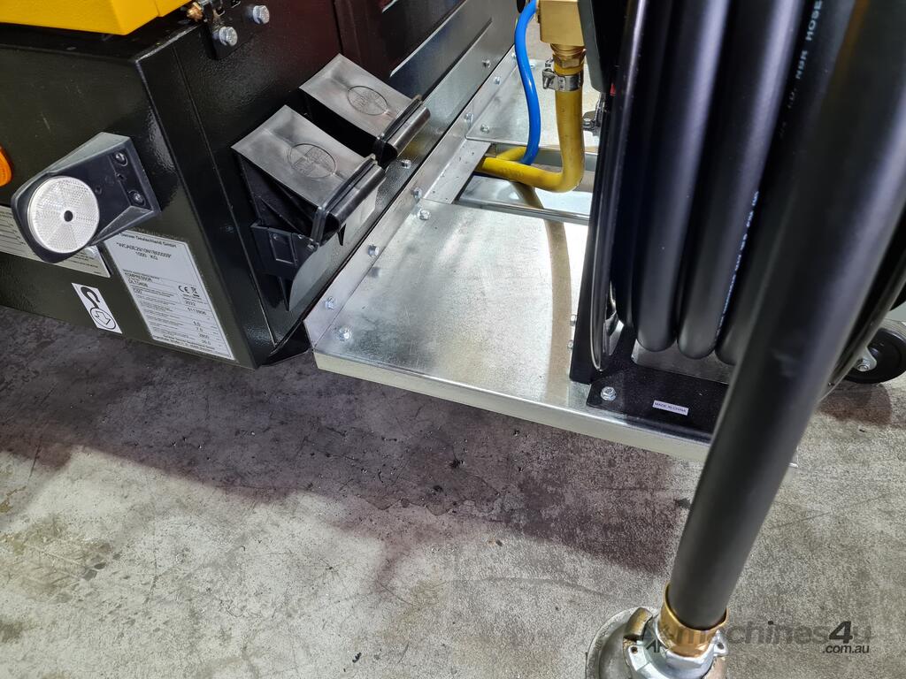 New 2023 compair C50-180cfm Towable Portable Compressor in BENDIGO, VIC