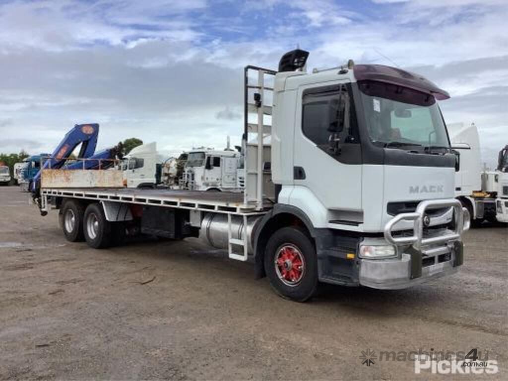 Buy Used Mack 2002 Mack Quantum Service Trucks in , - Listed on Machines4u