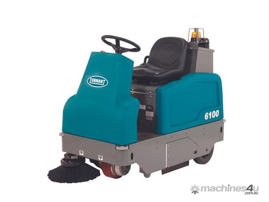 New tennant 6100 Ride On Sweeper (813240)