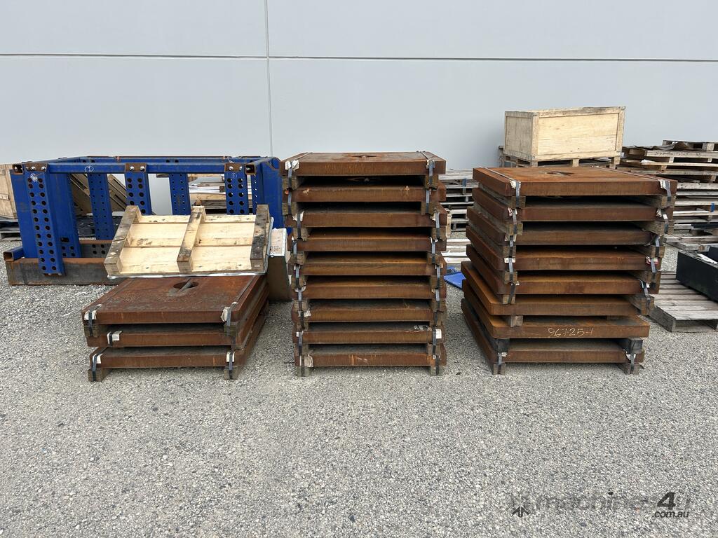 Used Approx 20x Steel Weights in , - Listed on Machines4u