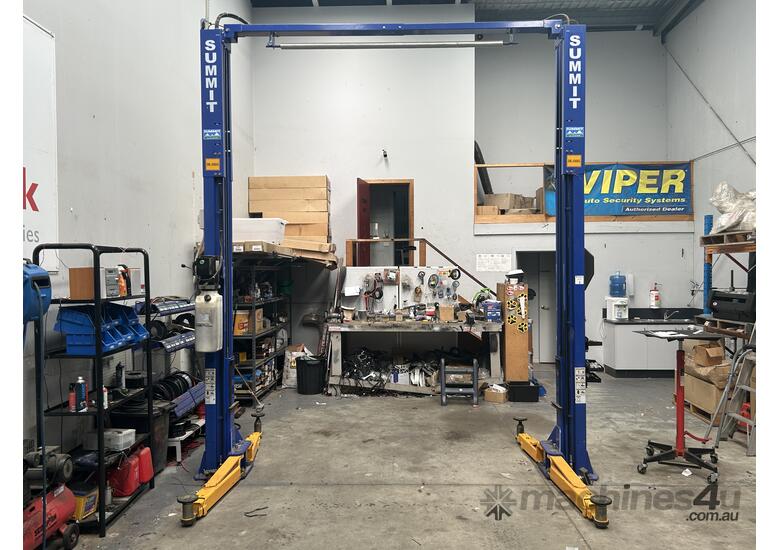 Used 2022 summit 2 Post Vehicle Hoist (1079741) - Listed on Machines4u