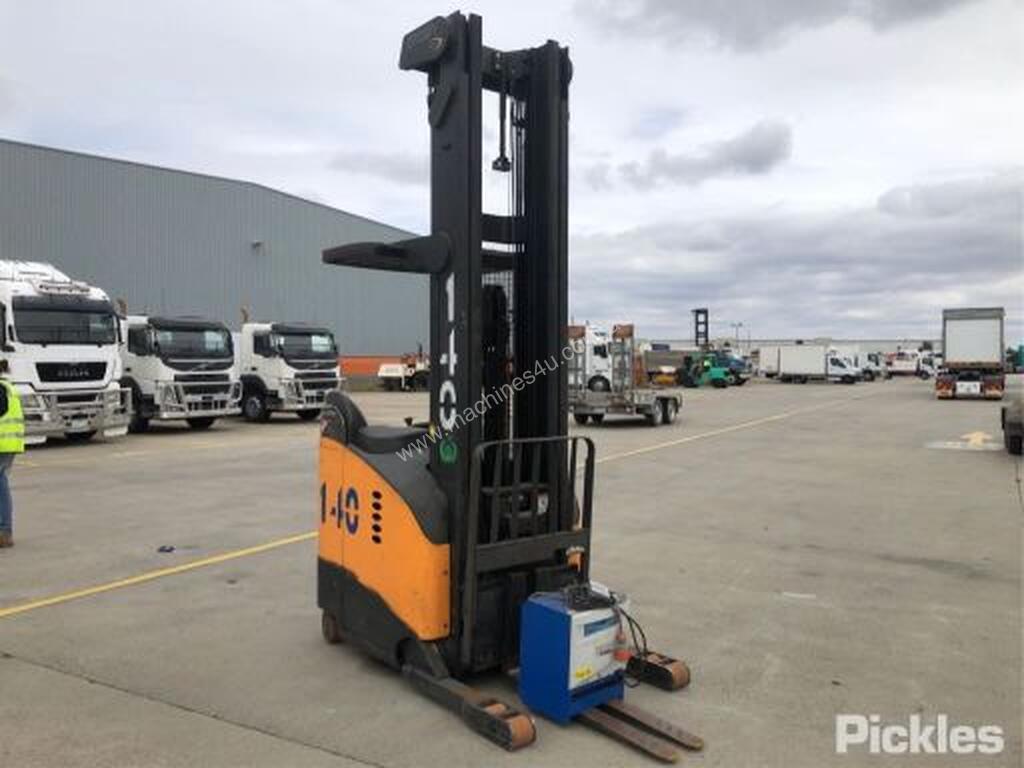 Buy Used Crown Crown RR5200 4WD Tractors 80-100hp in , - Listed on ...