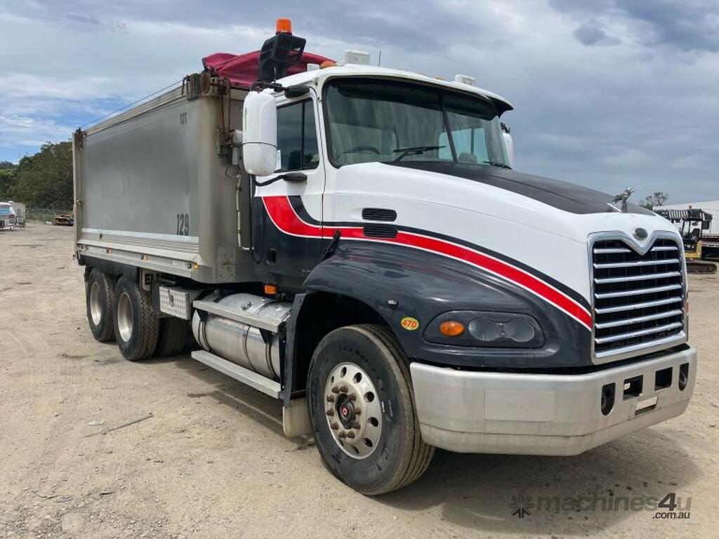 Buy Used 2003 Mack CX Sleeper Cab Trucks in , - Listed on Machines4u