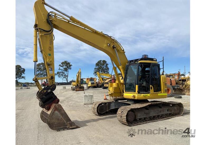 Used 2016 komatsu PC228USLC-8 Excavator in , - Listed on Machines4u