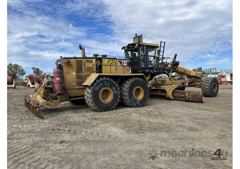 Used Caterpillar 2011 Caterpillar 24M Motor Grader Grader in , - Listed ...