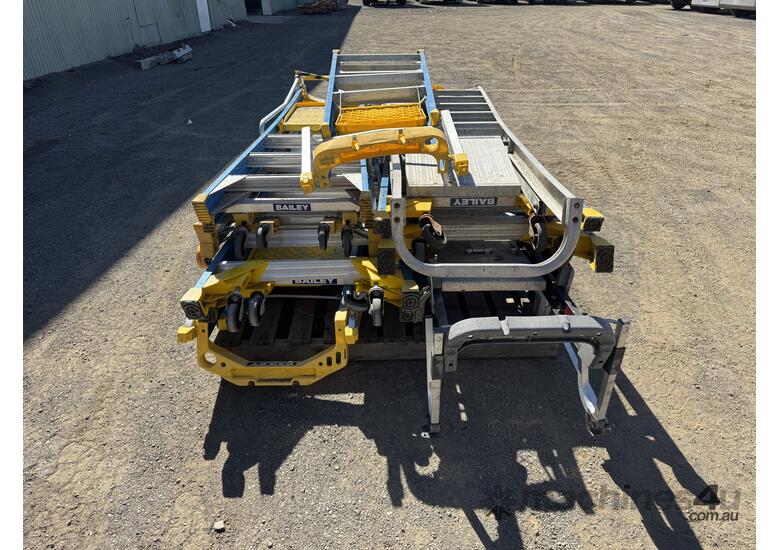 Used Pallet of ladders (1082842) - Listed on Machines4u