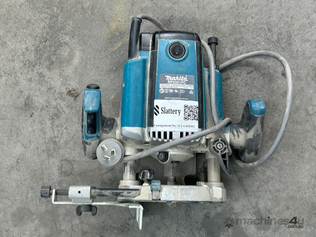 Used Makita RP2301FC Plunge Router (1117542) - Listed on Machines4u