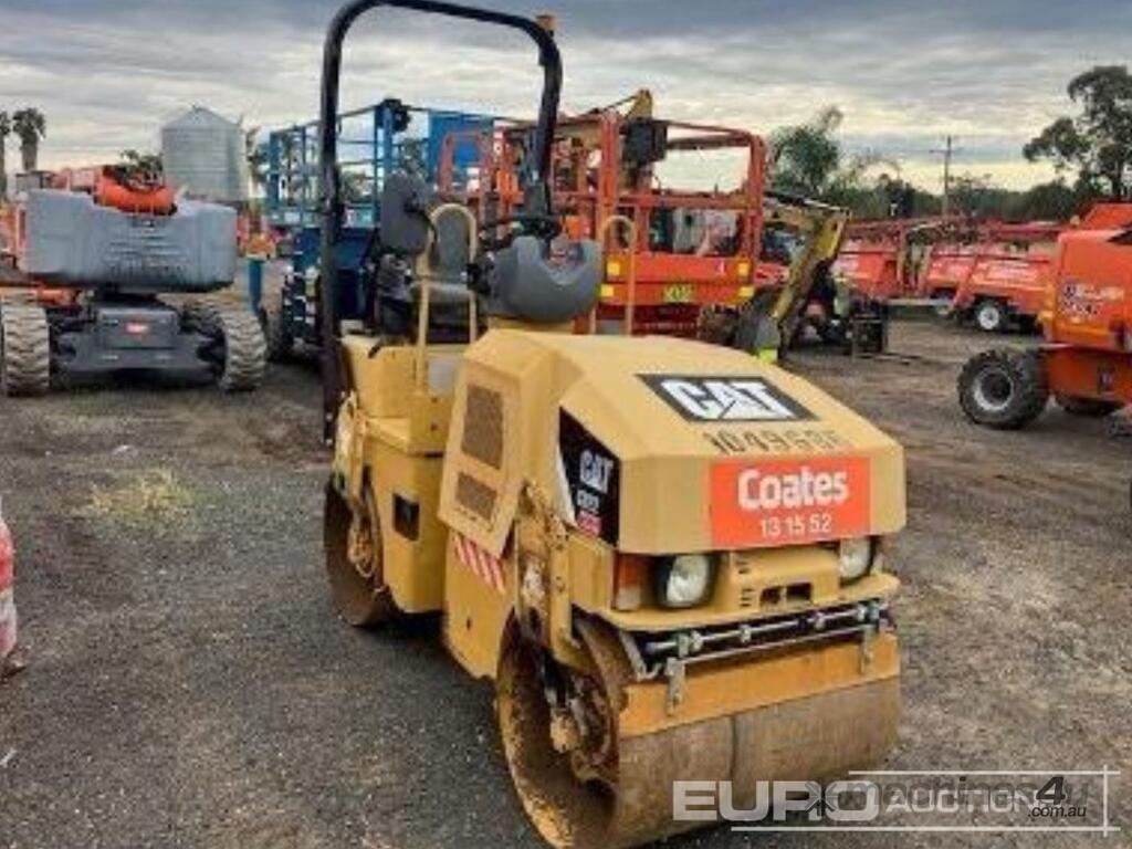 Used 2011 CAT CB22 (1132242)
