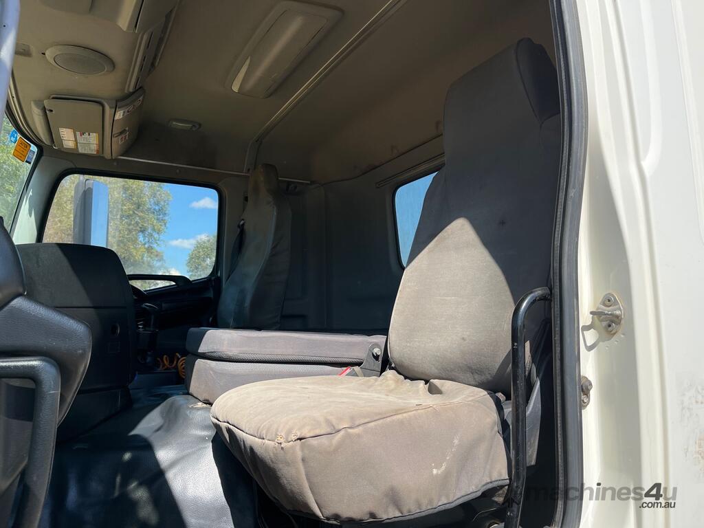 Buy Used 2011 Hino FS 700 2844 Day Cab Trucks (1138342)