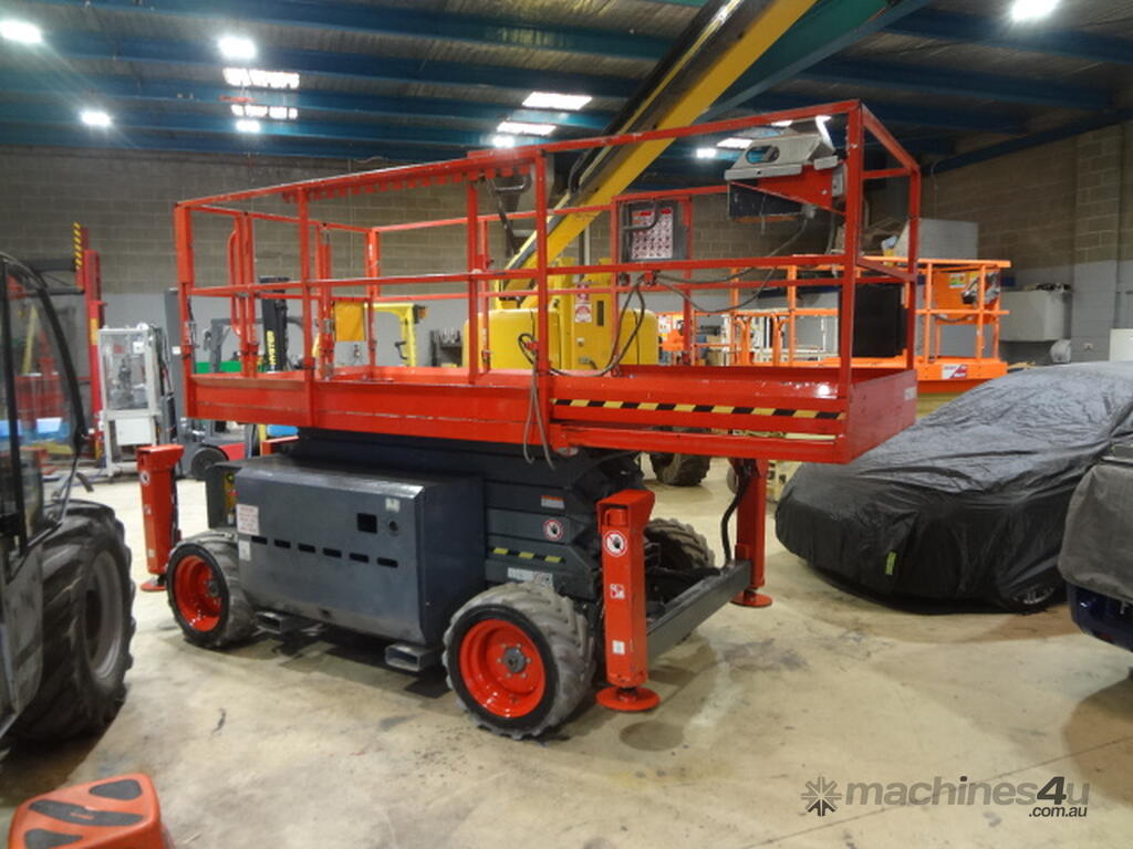 Used 2015 skyjack SJ3268RTE Elevated Work Platform (1164342)