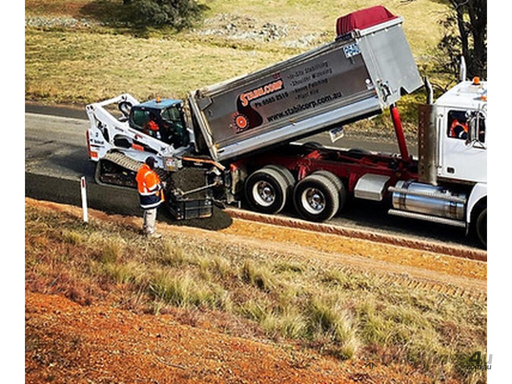 New ShoulderMaster SM2100 Road Paver (992342)