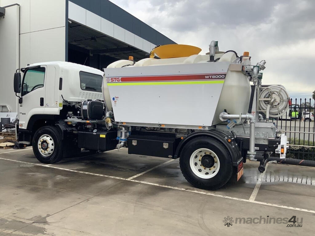 Buy New 2024 Isuzu FSR 140 120-260 8 000L Poly Water Truck Water Cart ...