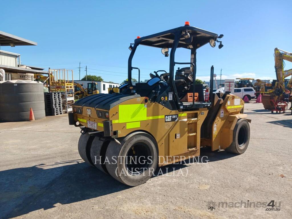 Used 2018 CAT CW12 Multi Wheel Roller (1104943)