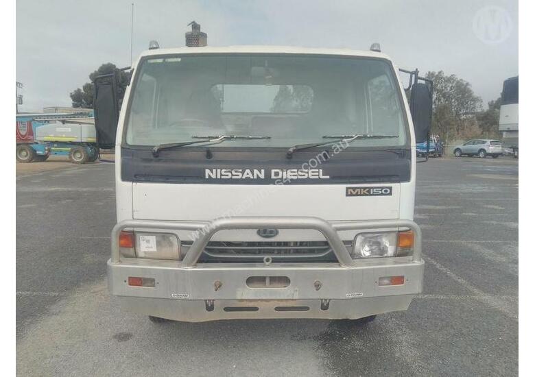 Buy Used Nissan MK150 Hook Trucks in , - Listed on Machines4u