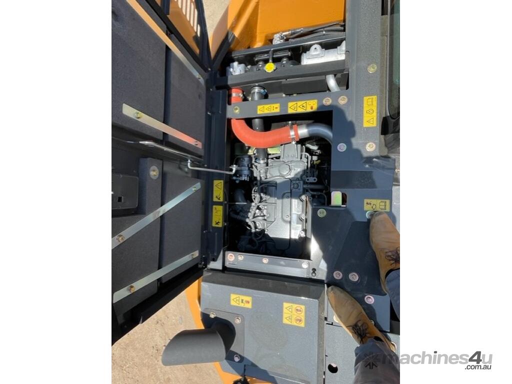 New Case CX145C Excavator (872843)