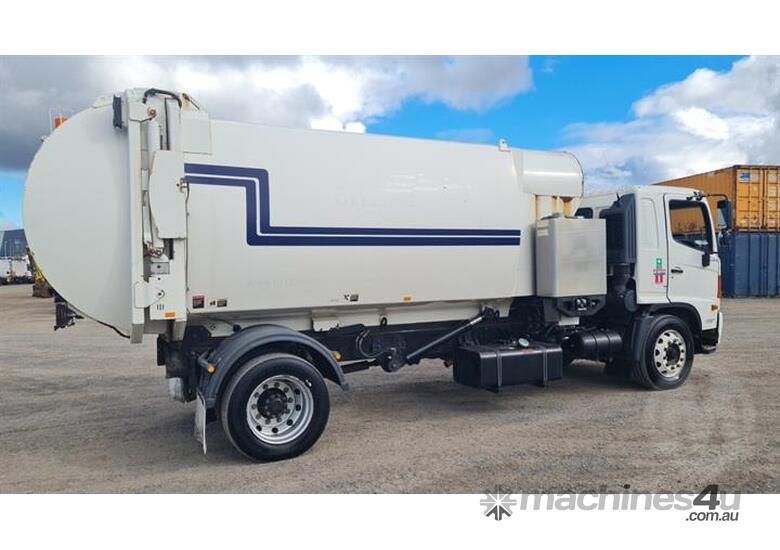 Buy Used Hino GH500 Pantech Truck in , - Listed on Machines4u