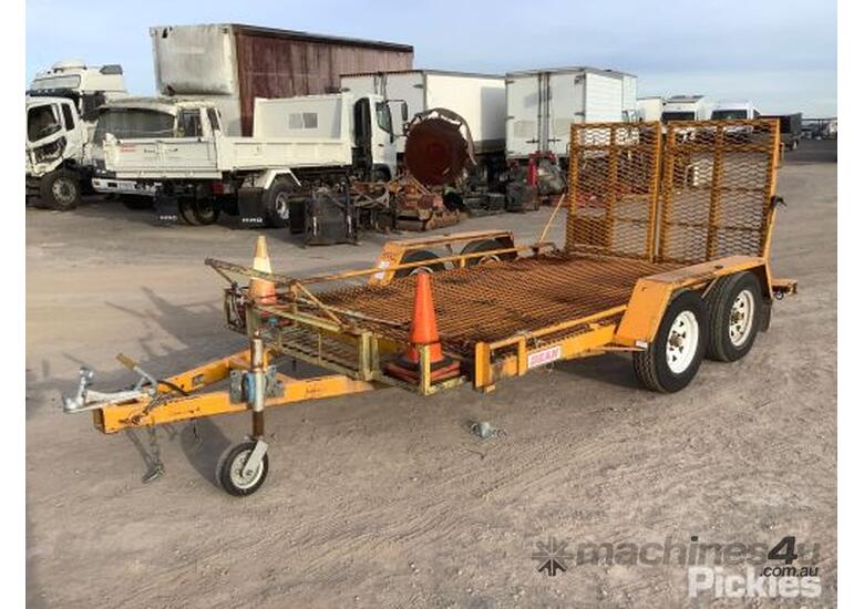 Buy Used 2013 Dean Trailers 1 7T Plant Tag Trailers in , - Listed on ...