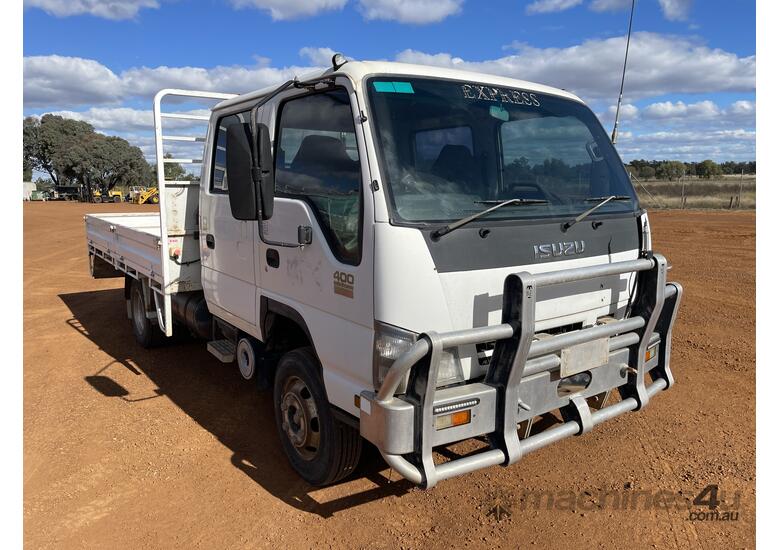Buy Used 2006 Isuzu 2006 Isuzu NPR 4x2 Tray Truck Trucks in , - Listed on Machines4u