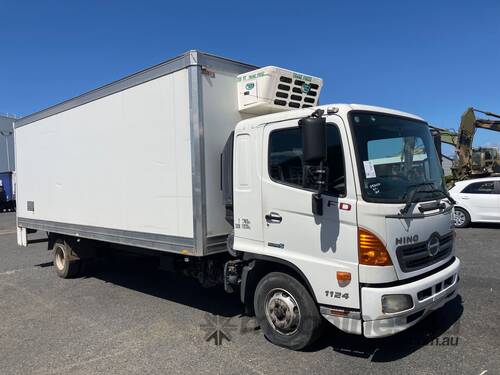 Buy Used 2013 Hino 2013 Hino FD500 1124 Refrigerated Pantech Trucks ...