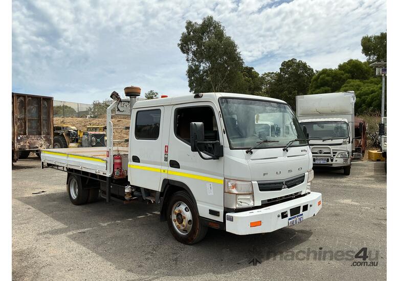Buy Used 2021 Mitsubishi 2021 Mitsubishi Fuso Canter 815 Crew Cab Table ...