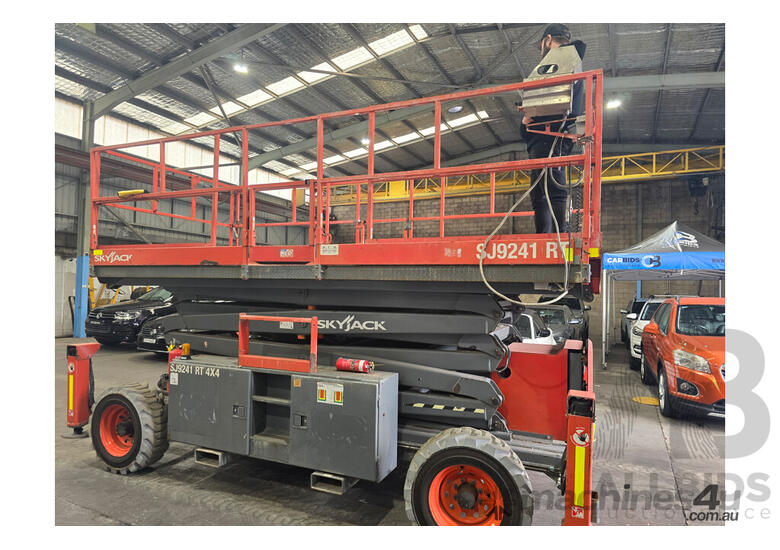 Used skyjack 2017 SKYJACK SJ9241 RT 4x4 Diesel Mobile Elevated Work Platform Scissor Lift ...