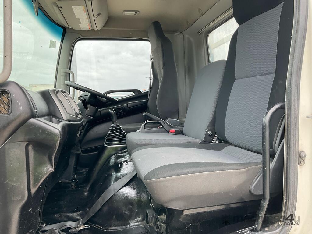 Buy Used 2018 Hino FC 500 1022 Tautliner Truck (1180944)