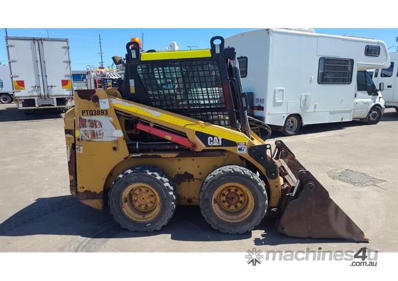 Used Caterpillar 226B Caravan Trailer in , - Listed on Machines4u