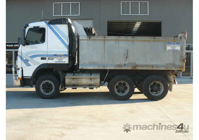 Buy Used 1996 Volvo 1996 Volvo Tipper Truck 300HP Honest Workhorse ...
