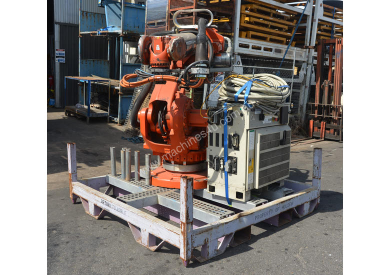 Used 2004 abb ABB IRB6600-175 2 8 M2000 175kg 2 8m Robot with tool ...