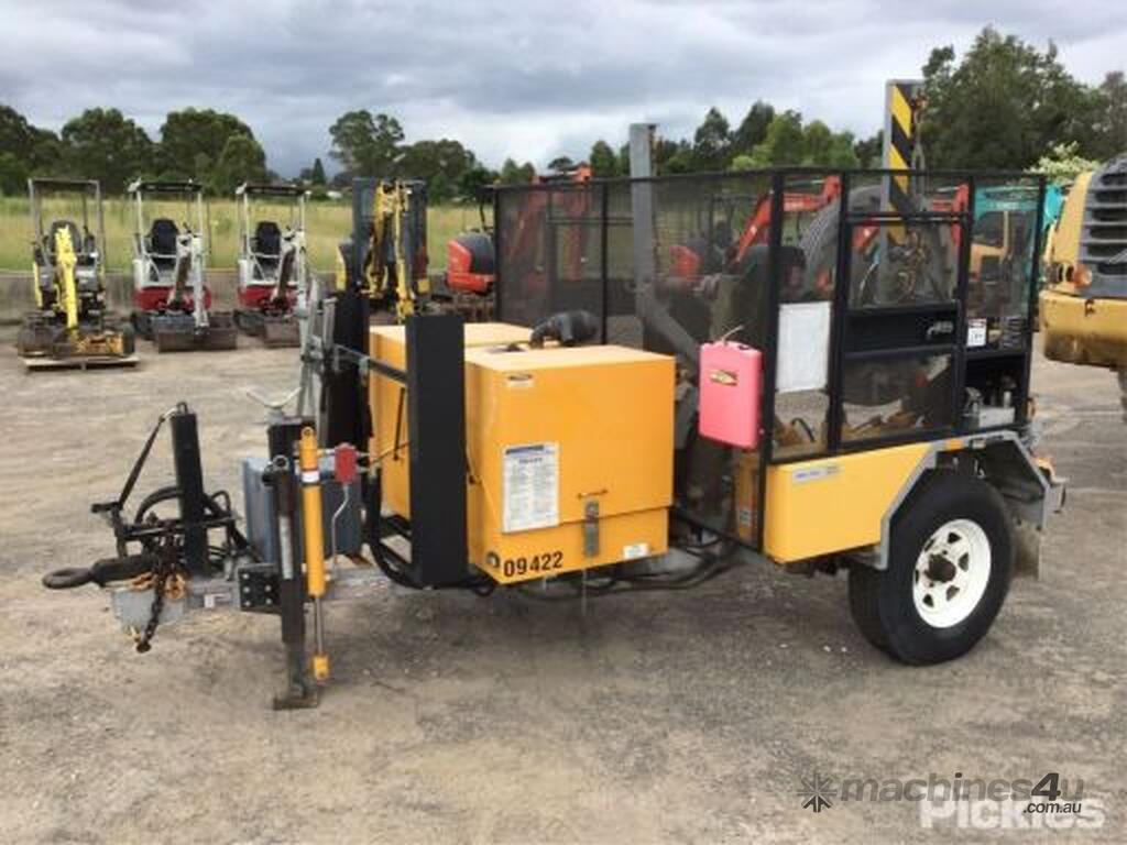 Buy Used redmond gary 2006 Redmond Gary 1 5T Self Loading Trucks in ...