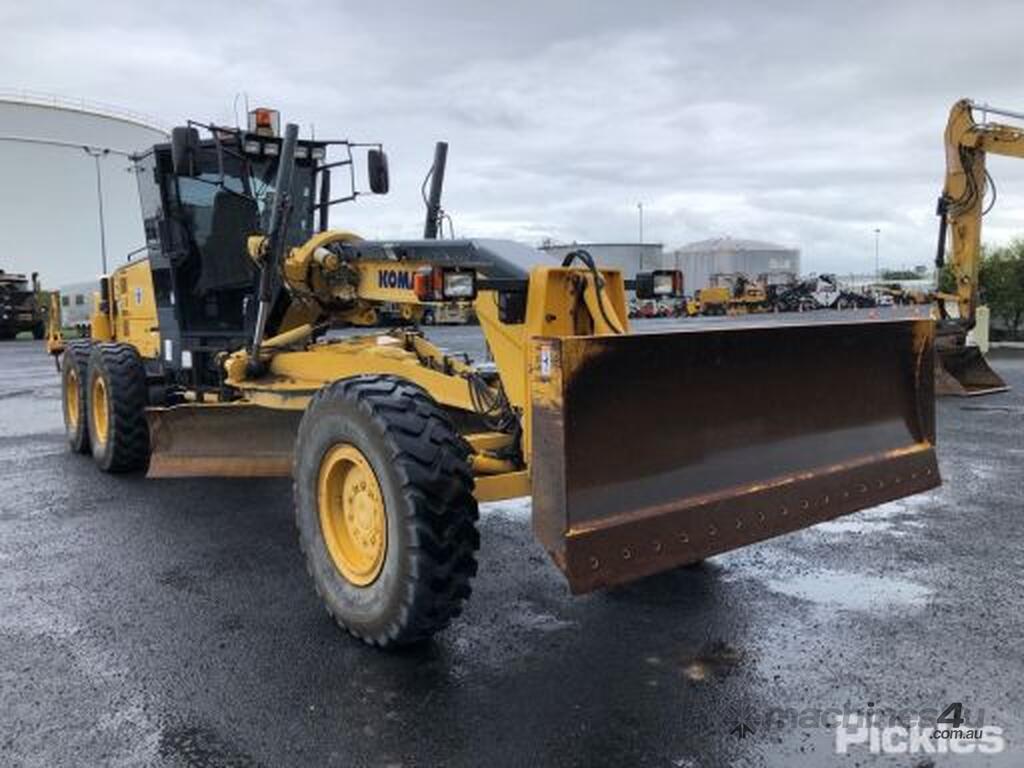 Used komatsu GD555-5 Grader in , - Listed on Machines4u