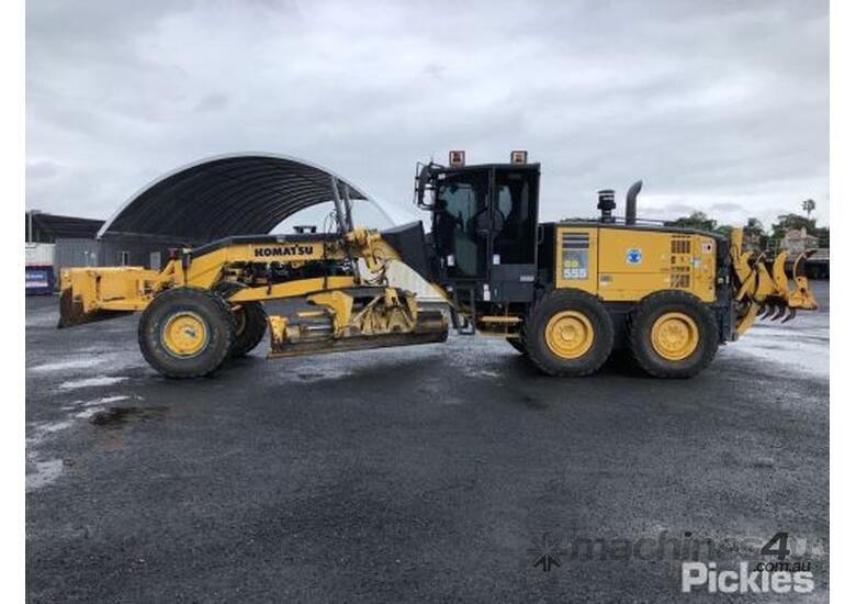 Used komatsu GD555-5 Grader in , - Listed on Machines4u