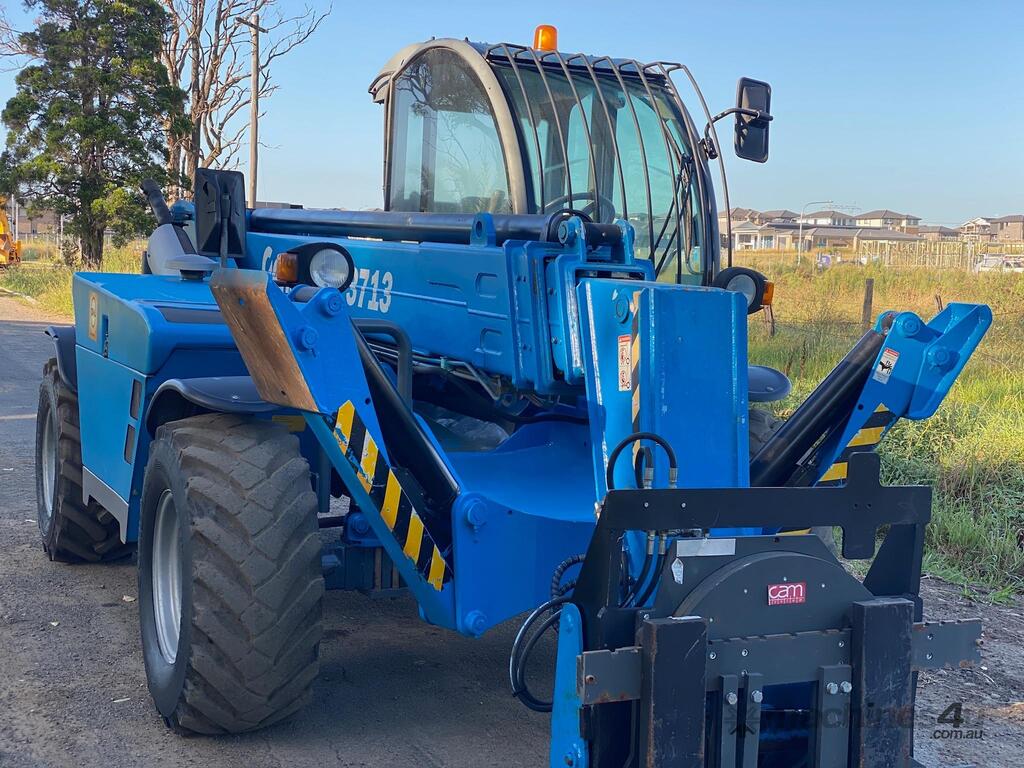 Used 2004 Genie GTH3713 Telehandler (947745)