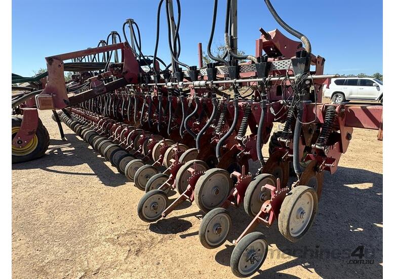 Used daybreak Daybreak TBA8 40ft Disc Planter Tractor Planters in ...