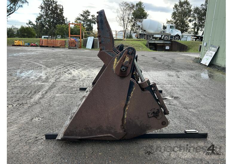 Used 2007 Atlas Heavy Engineering 4 in 1 bucket Construction Equipment ...